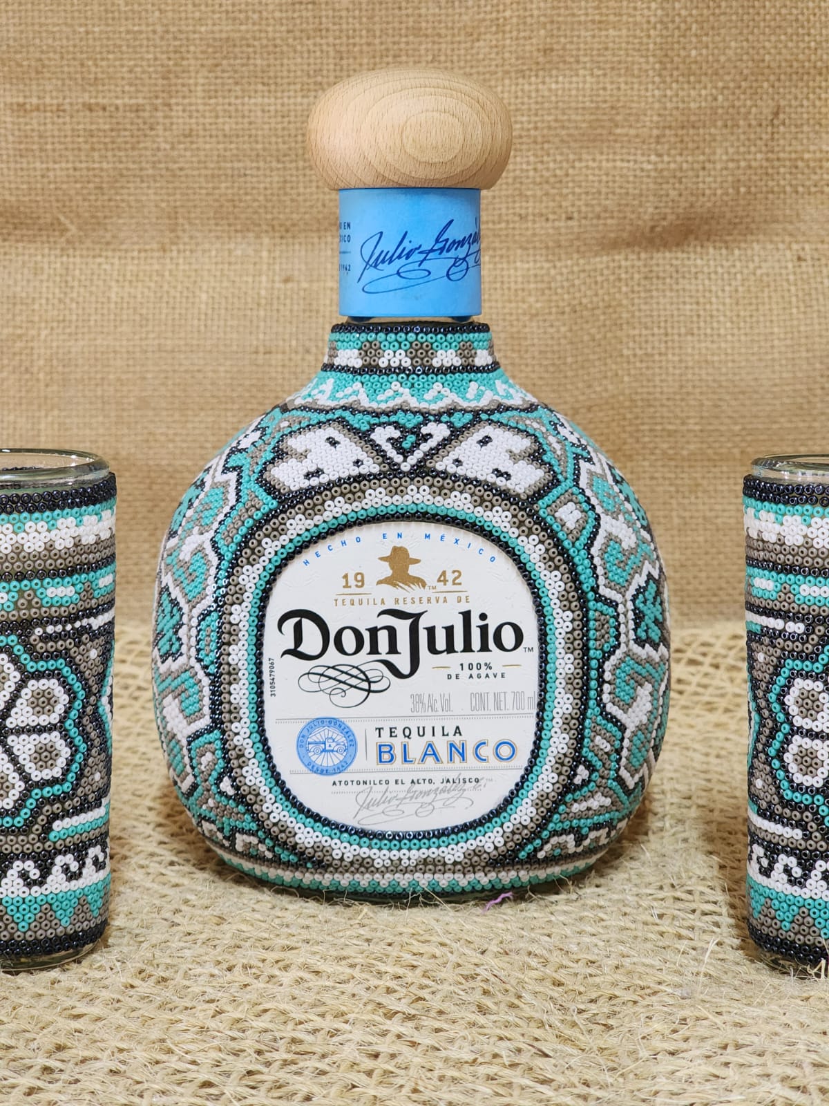Botella de Tequila Don Julio – Hijas de Marina